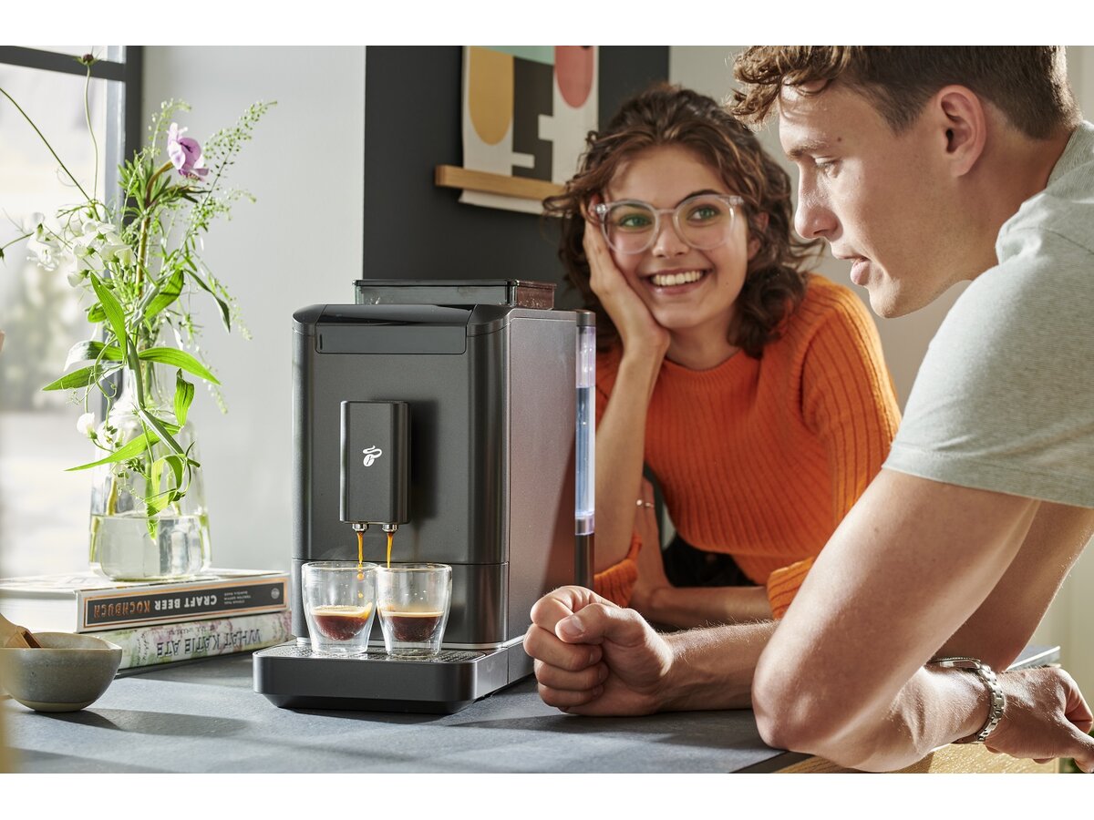 Ekspres TCHIBO Esperto 2 Caffe Czarny cena, opinie, dane techniczne ...